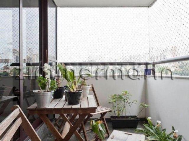 COBERTURA DUPLEX PACAEMBU 3 SUÍTES
