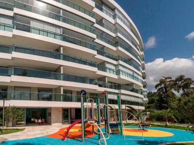 Cobertura Duplex Pé na Areia com Vista Mar e 4 Dormitórios