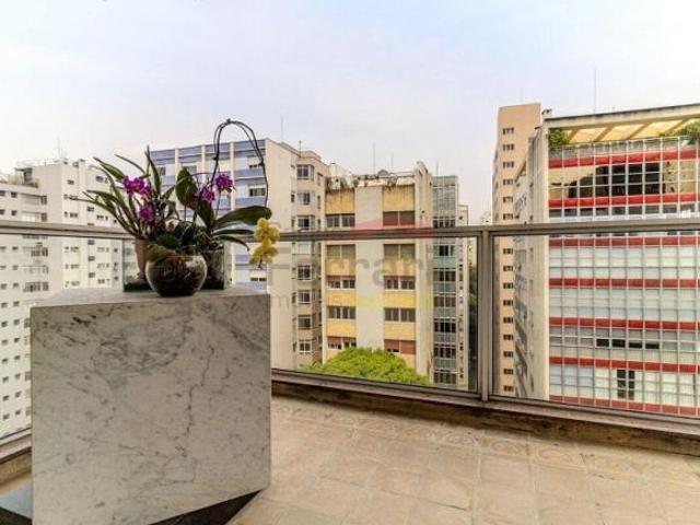 Cobertura Duplex, Rua Maranhão, 323 metros, 3 vagas de Garagem