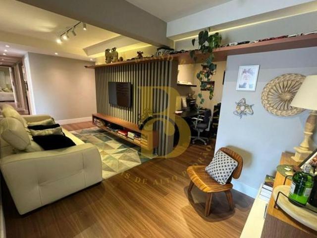COBERTURA DUPLEX REFORMADA, 185M², 3 SUÍTES, 3 VAGAS, VISTA PERMANENTE