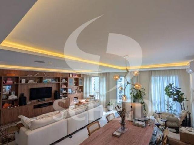 Cobertura duplex reformada com 3 quartos 1 suíte e 2 vagas Jardim Paulista
