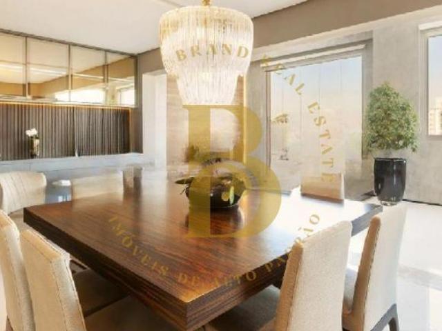Cobertura Duplex reformada com 332 m², 3 quartos sendo 3 suítes à venda no bairro Vila Mariana