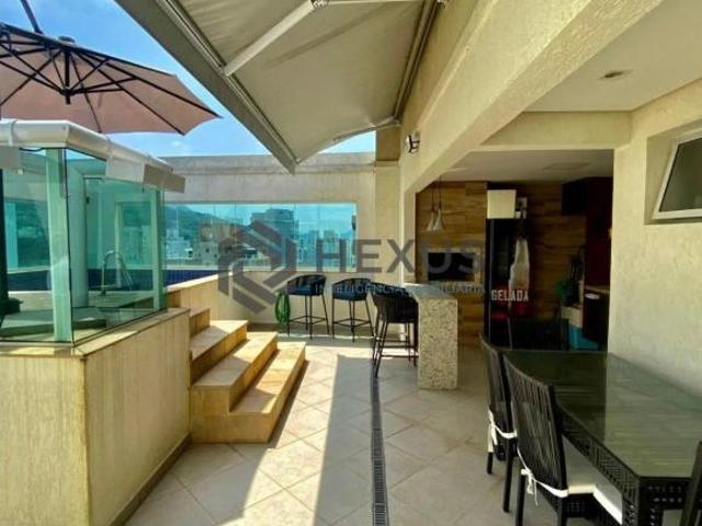 Cobertura Duplex reformado com varanda e lazer a 100m da praia nas Pitangueiras