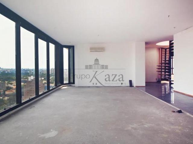 Cobertura Duplex Vila Madalena 3 Suítes 250m²