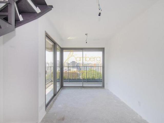 Cobertura Duplex 1 suíte 74m² ao lado do metro, em frente ao shopping Ibirapuera