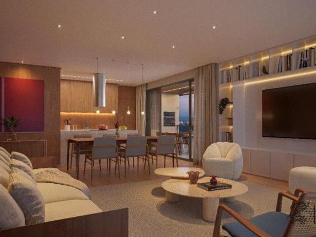 COBERTURA DUPLEX 260m² no bairro Batel, com 3 suítes, 4 banheiros e 4 vagas de garagem