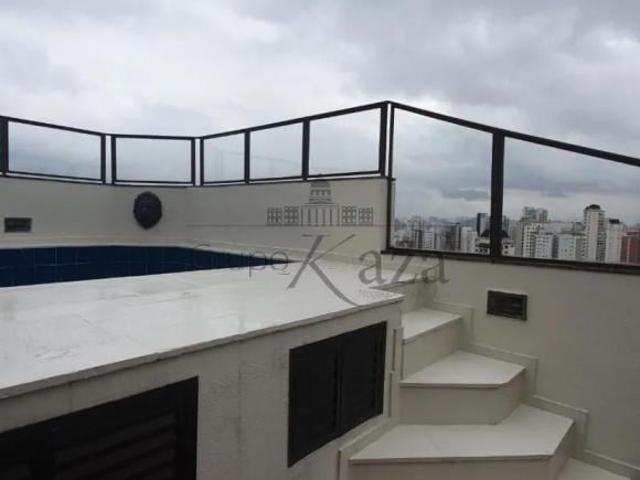 Cobertura Duplex 2 quartos Campo Belo São Paulo SP