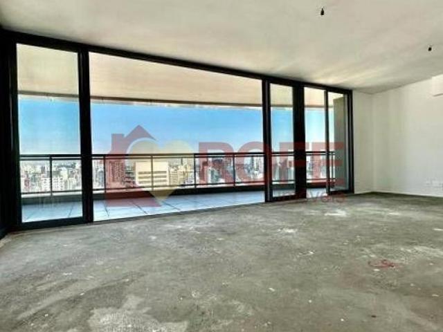 Cobertura Duplex 324m², 4 suítes, piscina e 5 vagas ? luxo em São Paulo