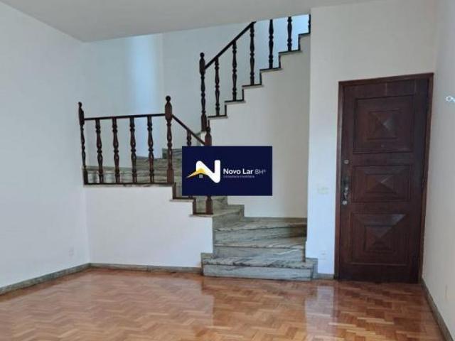 Cobertura duplex 300m², 4 quartos, 1 vaga próximo a Praça da Savassi