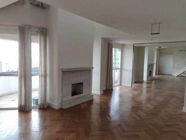 Cobertura Duplex 309 M² Reformada 4 Dormitórios 4 Vagas + Depósito e Lazer de Clube