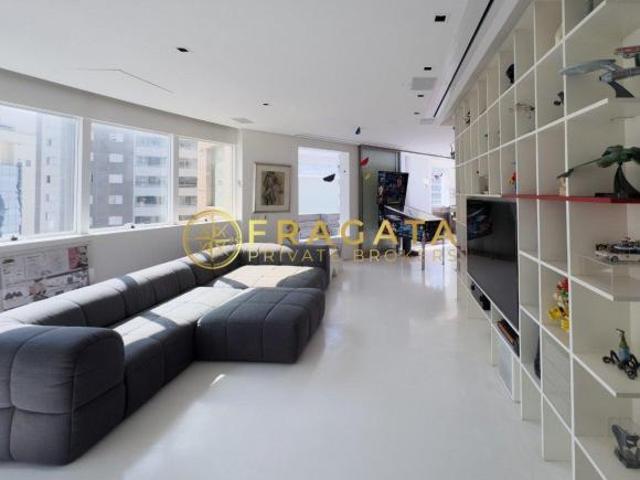Cobertura Duplex 320m² com Piscina Privativa, 2 Suítes 3ª Reversível, 4 Vagas Moema dos Passáros