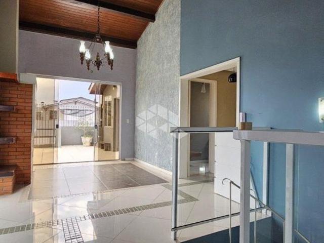 Cobertura duplex, 3 dormitórios, 1 suíte, 2 sacadas, terraço, churrasqueira, cen