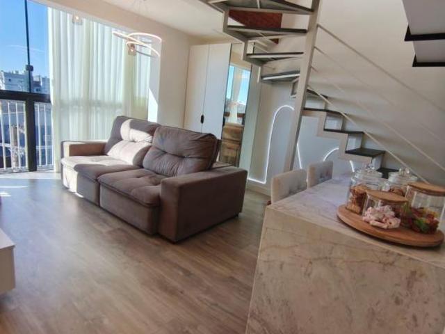 Cobertura duplex 3 dormitórios com terraço e vaga em Cachoeirinha