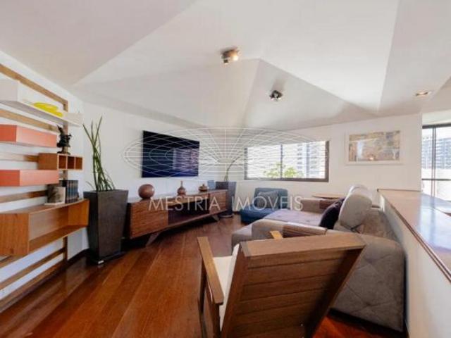 Cobertura duplex | 430 m² | 5 vagas | Próximo aos shoppings Ibirapuera e Morumbi!