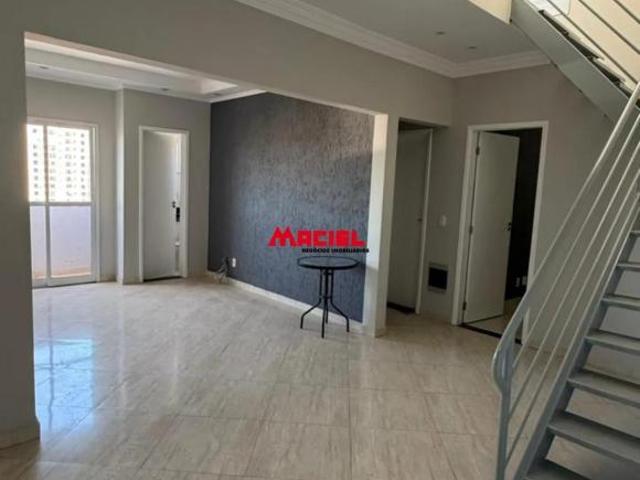 Cobertura Duplex, 4 Dormitórios 1 Suíte, Bosque dos Eucaliptos