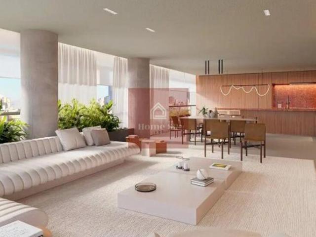 Cobertura Duplex, 4 suítes, 4 vagas. Próximo metro Moema