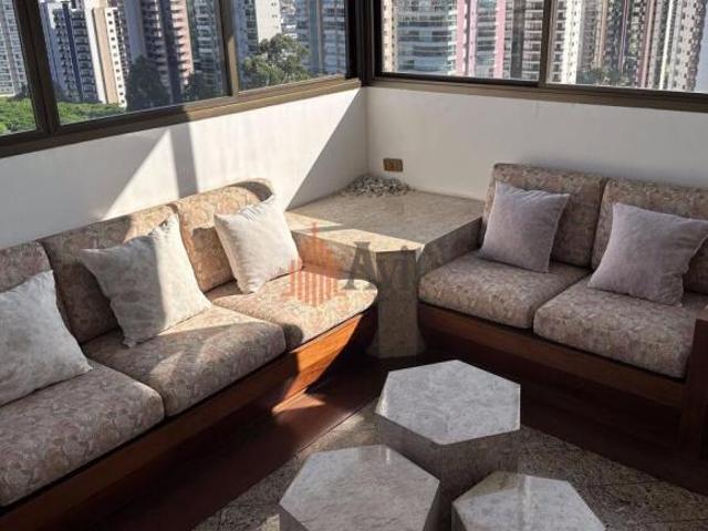 Cobertura Duplex 560m² com 4 suítes à Venda no Anália Franco