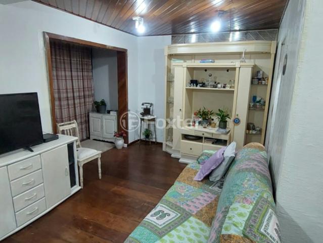 Cobertura em condomínio com 2 dormitórios em Porto Alegre