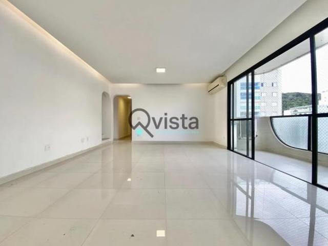 Cobertura em Barra Funda, Guarujá/SP de 10m² 4 quartos à venda por R$ 1.400.000,00