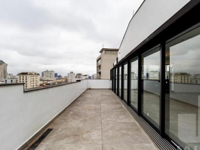Cobertura em frente a Praça Buenos Aires com 632 m²