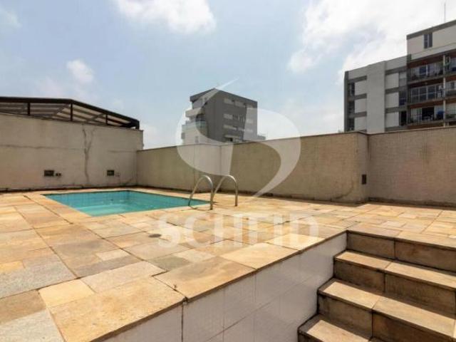 COBERTURA EM MOEMA COM 240M² 3 QUARTOS SENDO 1 SUÍTE E 3 VAGAS