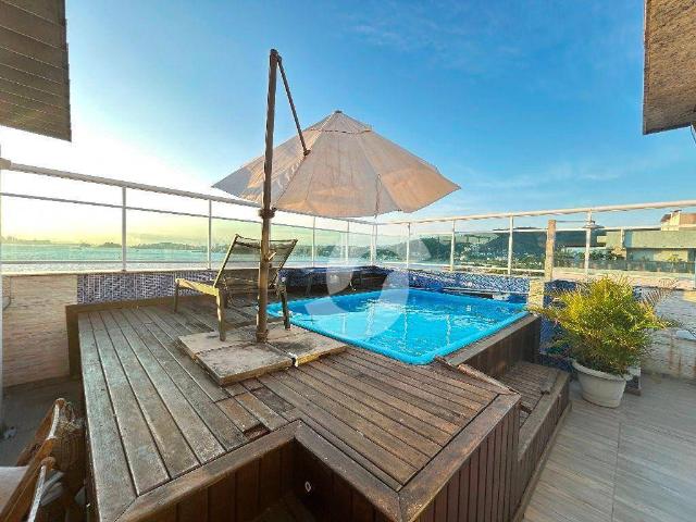 Cobertura em São Francisco, Niterói/RJ de 220m² 3 quartos à venda por R$ 2.399.000,00