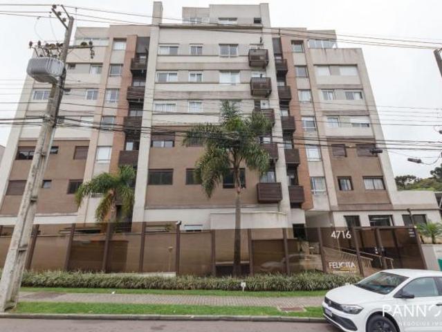 Cobertura em Santa Felicidade, com localização privilegiada na Avenida Manoel Ri