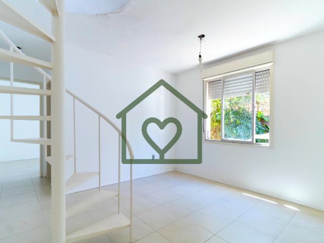 Cobertura em Santa Tereza, Porto Alegre/RS de 0m² 1 quartos à venda por R$ 293.000,00