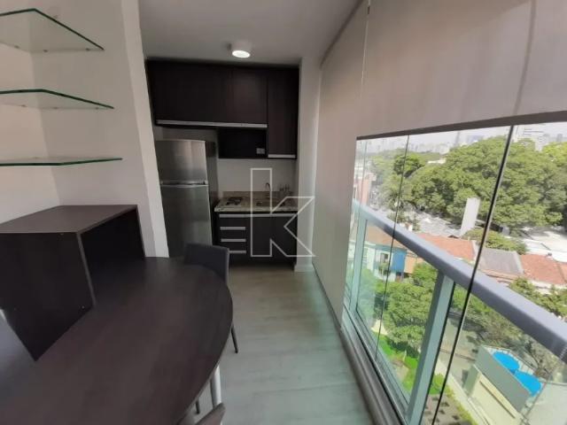 Cobertura em Pinheiros com 2 dormitórios para venda