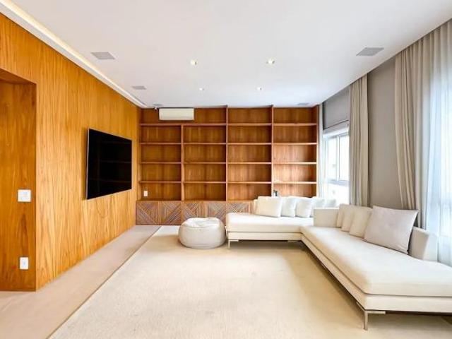 Cobertura em Vila Olímpia, São Paulo/SP de 410m² 3 quartos à venda por R$ 9.700.000,00
