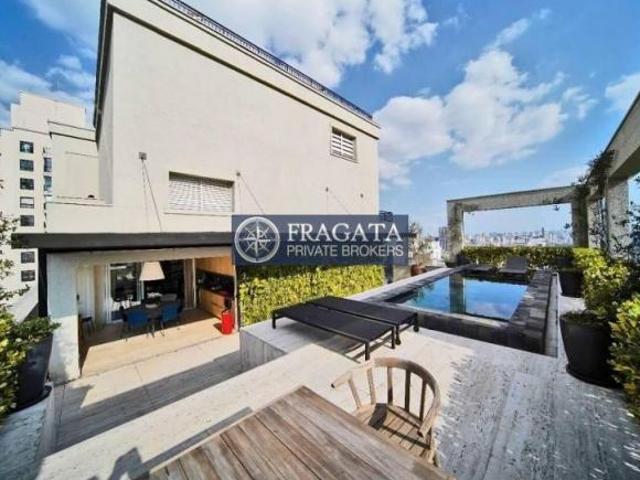 Cobertura espetacular à venda 690m² 2 suites podendo ser revertidas para até 4. 7 vagas piscina cl