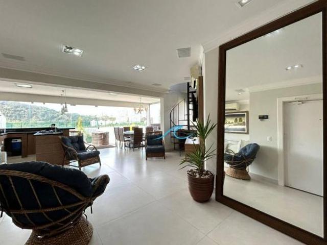 Cobertura Exclusiva na Praia da Enseada – 4 Dorms, Espaço Gourmet, Spa Privativo e Vista Panorâmica