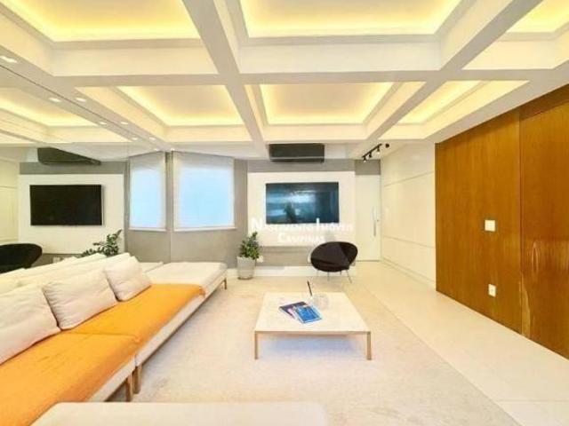 Cobertura Exclusiva com 2 Suítes, 305 m² à Venda por R$ 3.950.000,00
