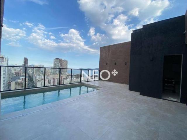 Cobertura Exclusiva com Vista Deslumbrante para o Mar – Um Refúgio de Luxo e Conforto