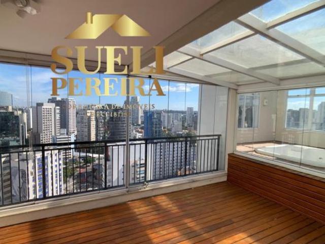 Cobertura exclusiva em Pinheiros com 2 dormitórios, jacuzzi e vista livre