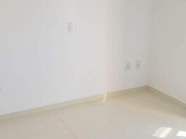 Cobertura Frente em Vila Camilópolis, 98 m² — 2 Quartos, Venda com Financiamento