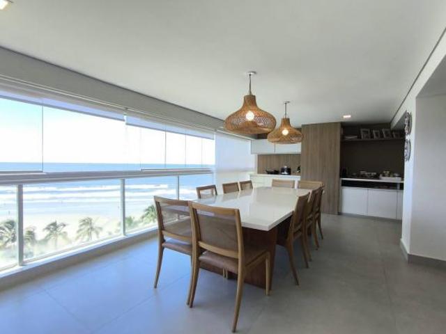Cobertura frontal com 4 suítes à venda, 347 m² na Riviera
