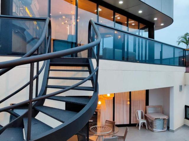 Cobertura House Beach PV