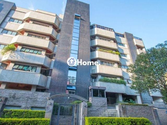 COBERTURA IMPRESSIONANTE NO MENINO DEUS: 471m² PRIVATIVOS, VISTA DEFINITIVA PARA