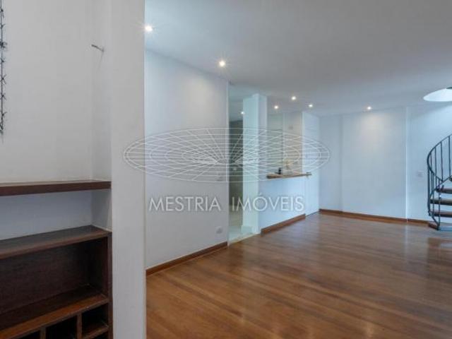 Cobertura ideal para quem busca conforto, funcionalidade e uma localização privilegiada!