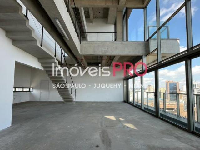 Cobertura one of a kind no Itaim Bibi | 542 m² e piscina privativa