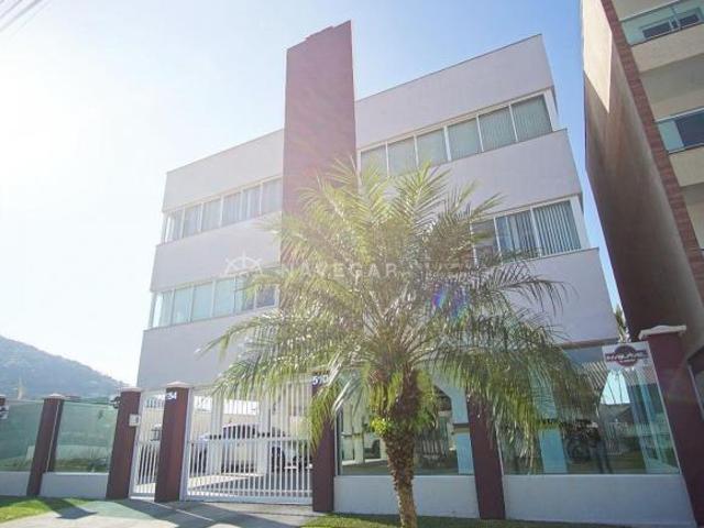 Cobertura Linear Mobiliada e Decorada com Terraço Privativo em Caiobá – 3 Dorms, 2 Suítes, 2 Vagas –