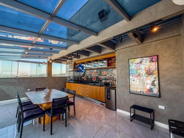 Cobertura Linear na Vila São Francisco: 136m², 3 Dorms | Venda R7 Imobiliária