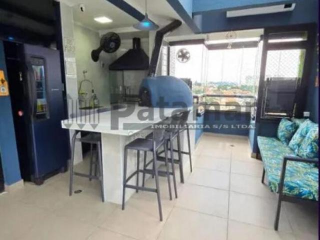 Cobertura Mobilada com 4 Quartos e 6 banheiros à Venda, 320 m²