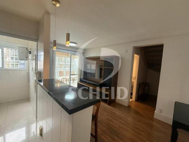 Cobertura mobiliada no Brooklin 84m², 1 suíte, varanda, Vista Livre e 2 vagas
