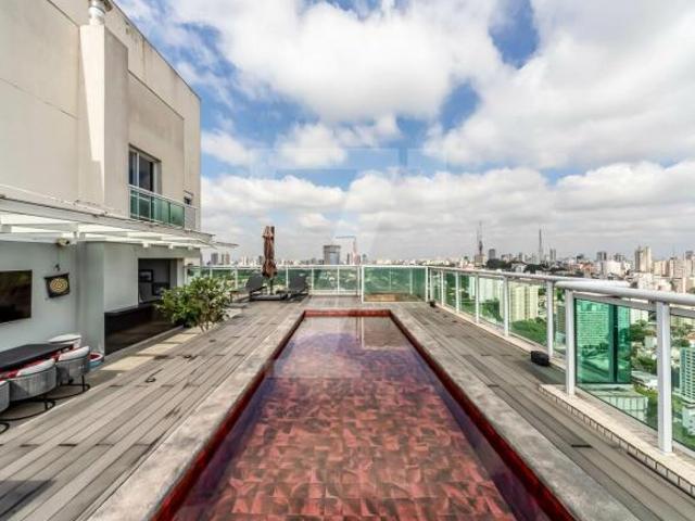 Cobertura mobiliada, com acabamentos lindos, piscina aquecida e vista maravilhosa, em Perdizes