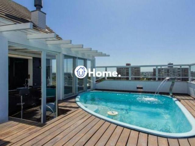 Cobertura mobiliada com piscina e vista 360° no Jardim Planalto – POA