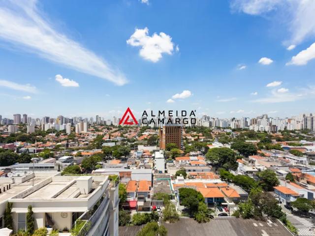 Cobertura Moema 182,30m² 2 dormitórios sendo 1 suíte, 3 banheiros, piscina e 2 vagas de garagem