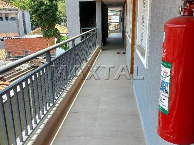Cobertura Nova à venda com varanda estilo quintal, 2 quartos, sala cozinha banheiro na Vila Mazzei