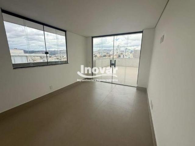 Cobertura nova com linda vista a aproximadamente 189 m2 total, são 3 quartos, suíte, 3 vagas, elevad